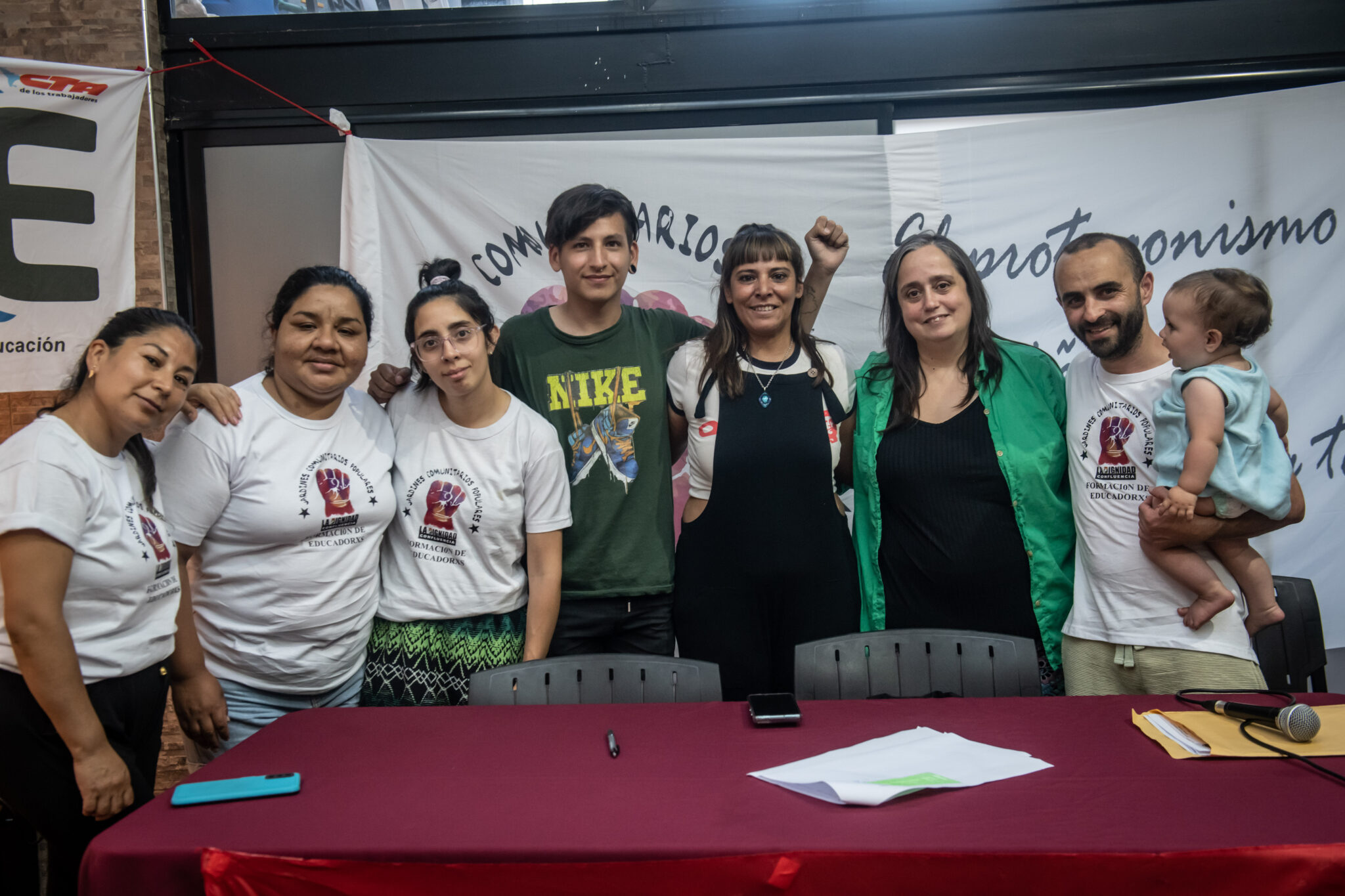 Entrega de diplomas del taller de educación popular en convenio Ute ...